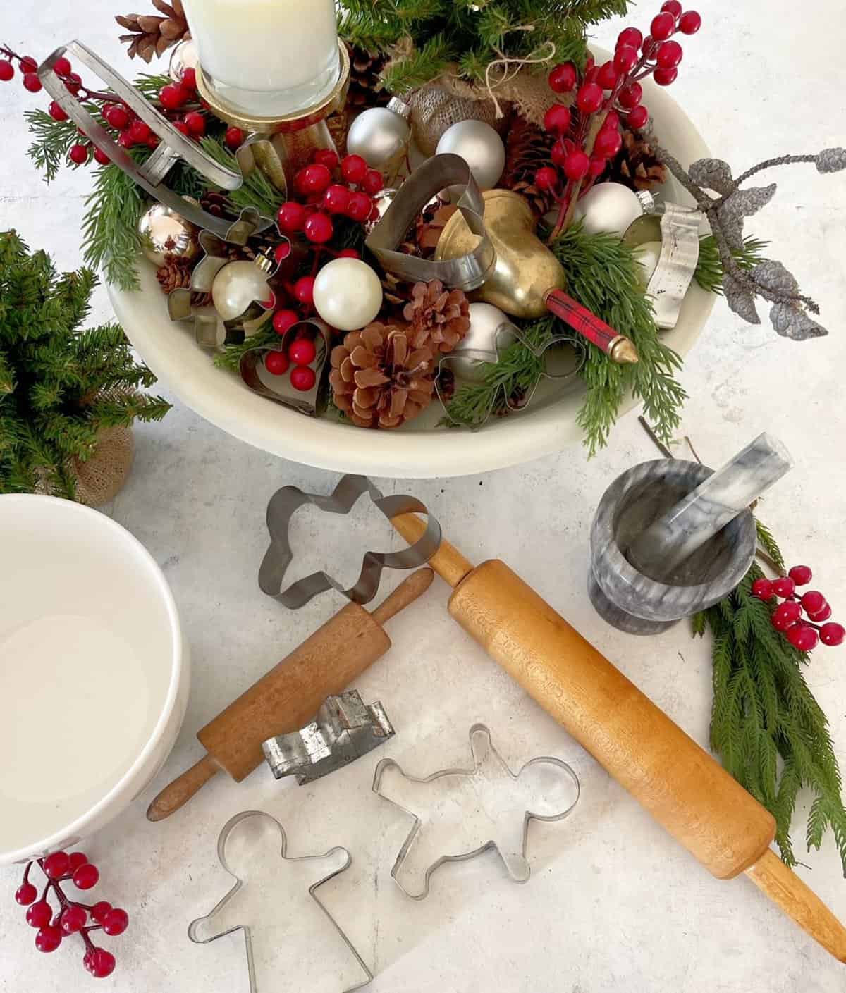 Vintage Cookie Cutter Inspired Christmas Decor - Pure Happy Home