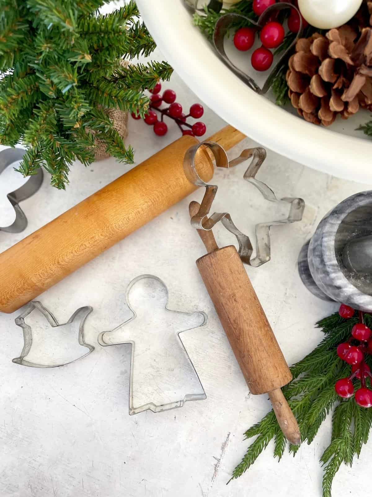 Vintage Cookie Cutter Inspired Christmas Decor - Pure Happy Home