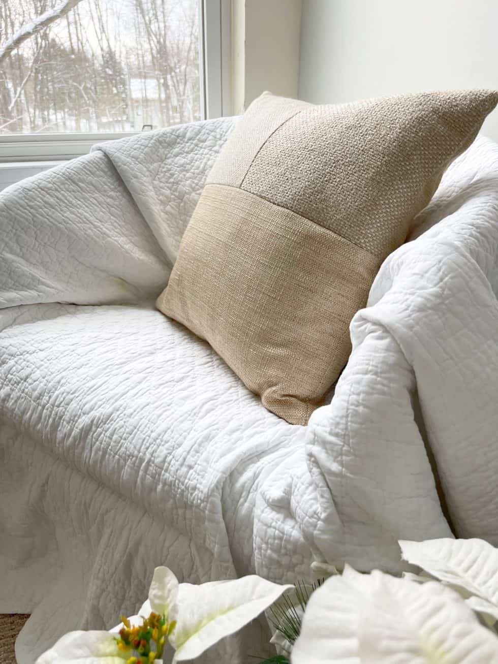 Neutrals & White Cottage Christmas Decor - Pure Happy Home