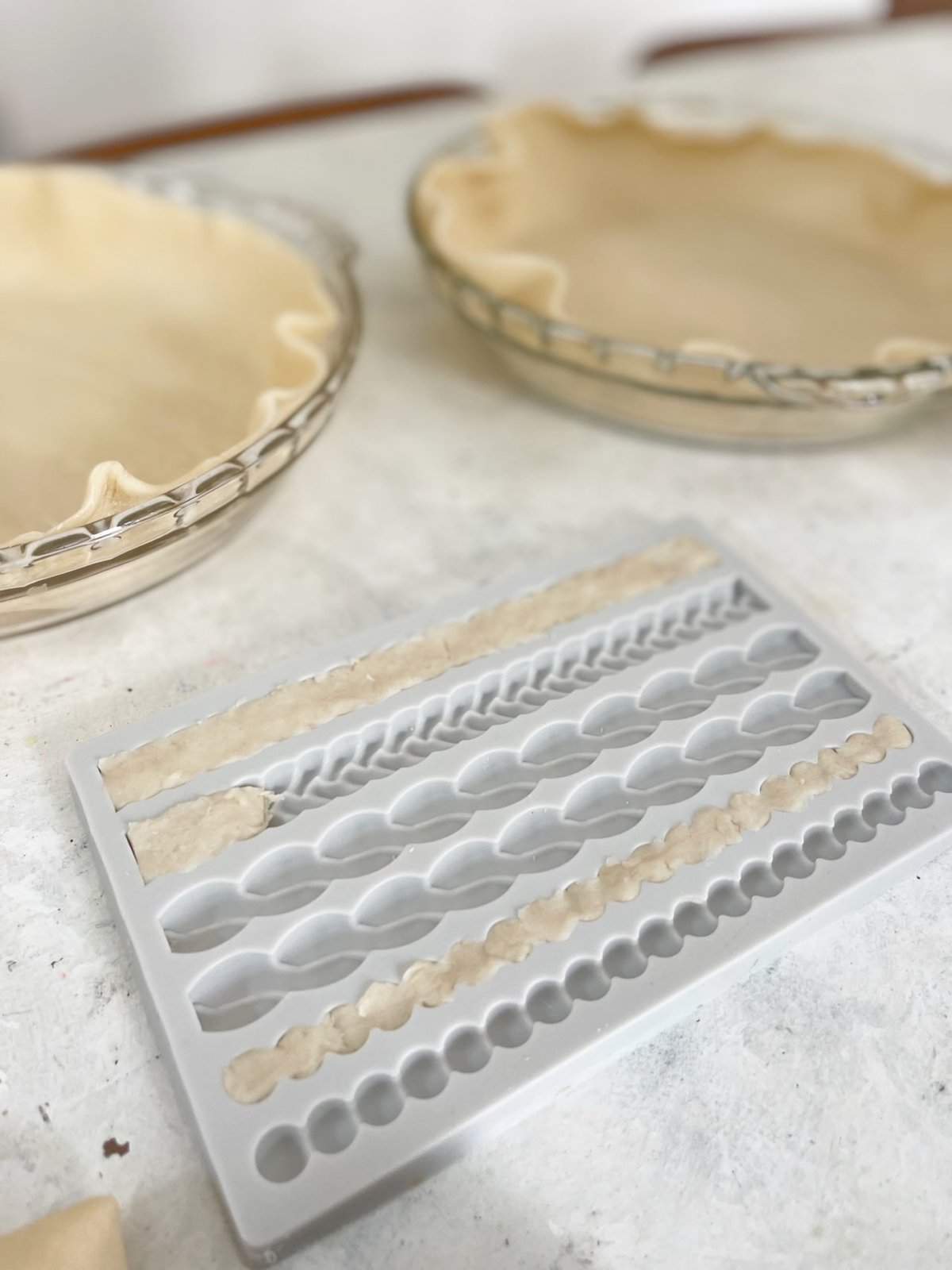 Decorative Holiday Pie Crust Molds - Pure Happy Home