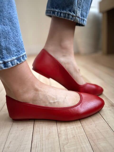 How To Transform Your Shoes With Spray Paint - Pure Happy Home